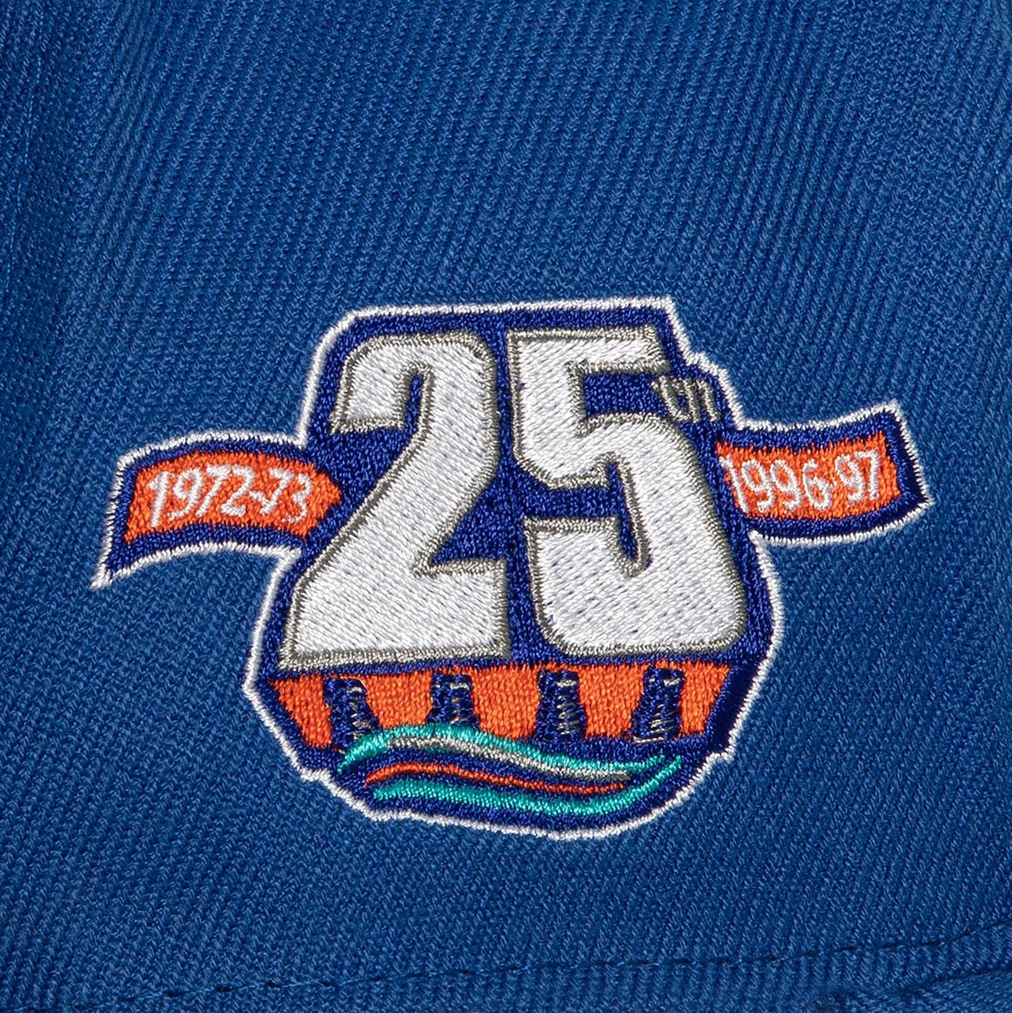 Mitchell & Ness Vintage NHL NY Islanders 25 Years Side Patch Dynasty F ...